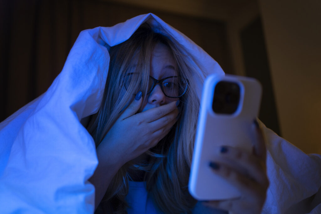 Digital Intimacy: Keeping Safe When Sexting - Home - Meic
